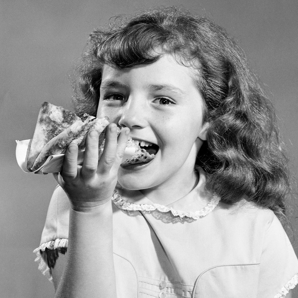 Behavior Expert Explains What Your Pizza-Eating Style Says About You b