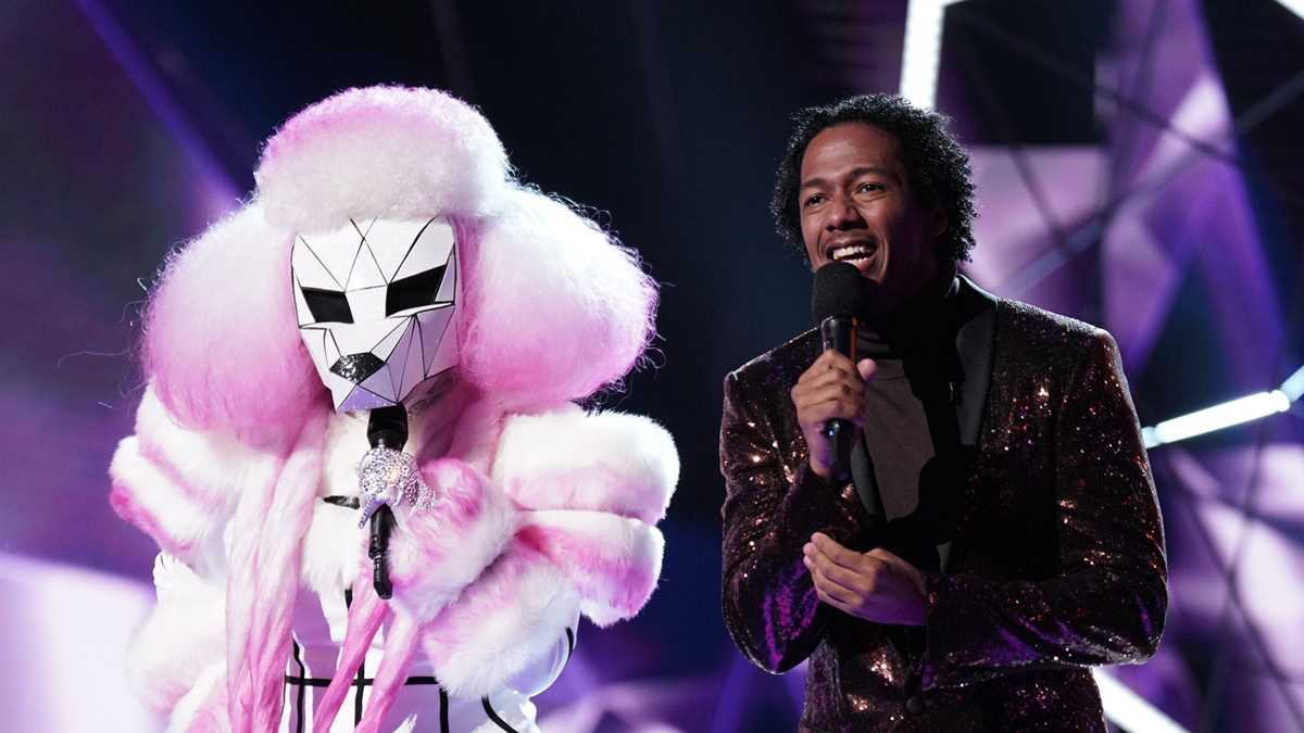 'The Masked Singer' Episode 2 recap: Queen bees, aliens and pineapp...